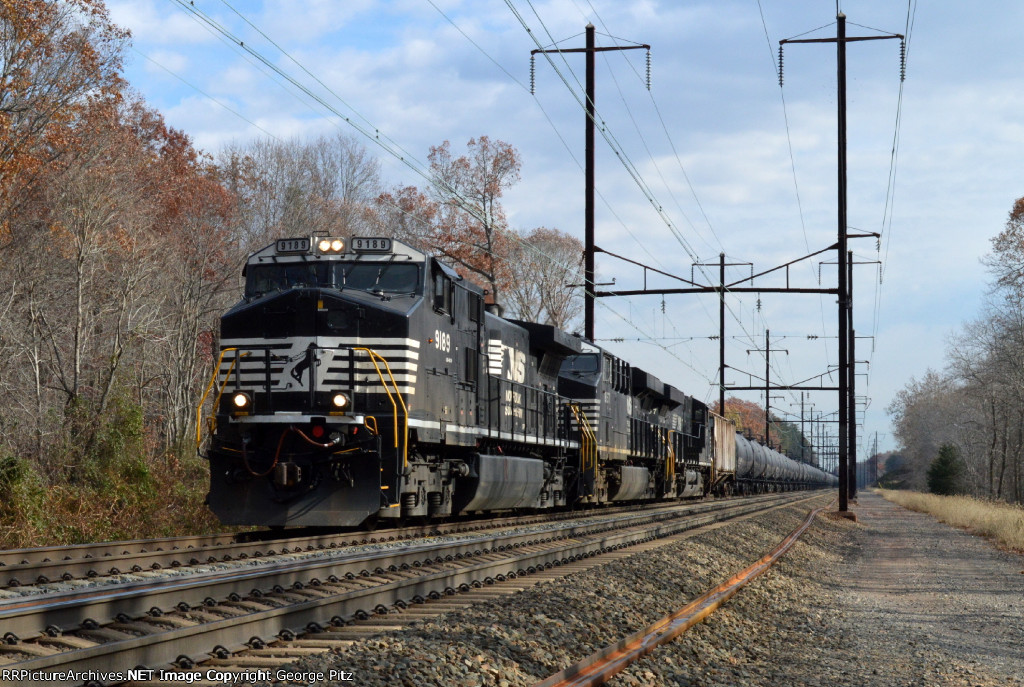 NS 9189 and train 65V